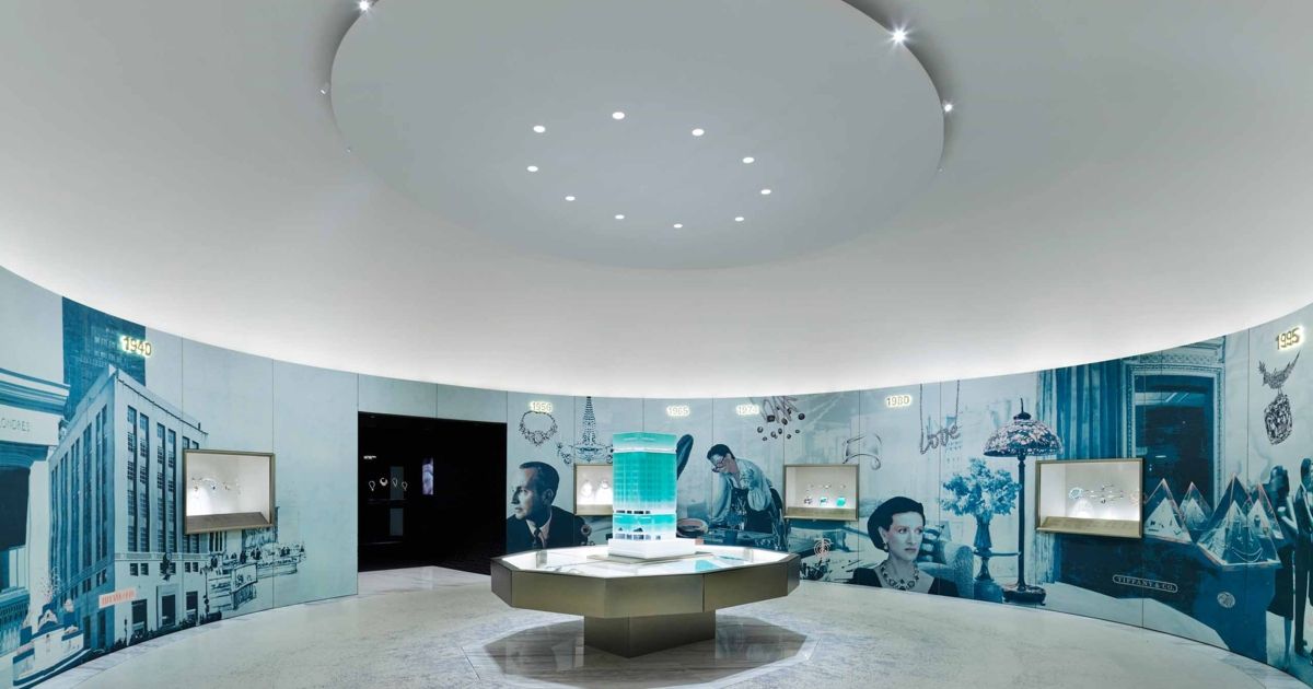 Tiffany Wonder in Tokyo: A Spectacle of Light and Luxury with Lumascape - Portfolio | Lumascape